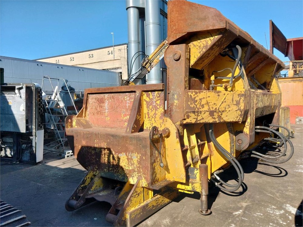DADE Auctions - Colmar P5.260 Logger/Baler