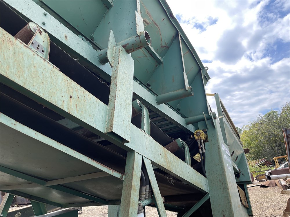 DADE Auctions - Roto-Screen Recuperator R-454 Portable Trommel Screener
