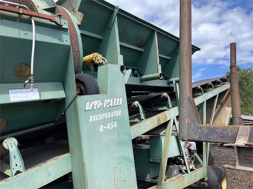 DADE Auctions - Roto-Screen Recuperator R-454 Portable Trommel Screener