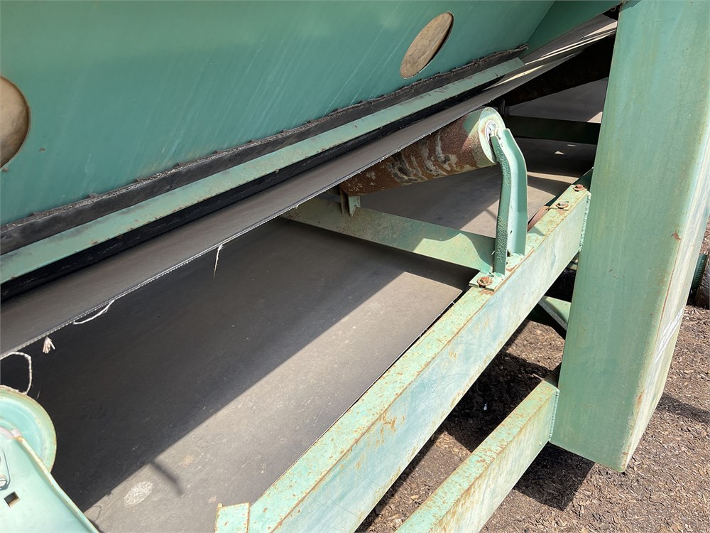 DADE Auctions - Roto-Screen Recuperator R-454 Portable Trommel Screener