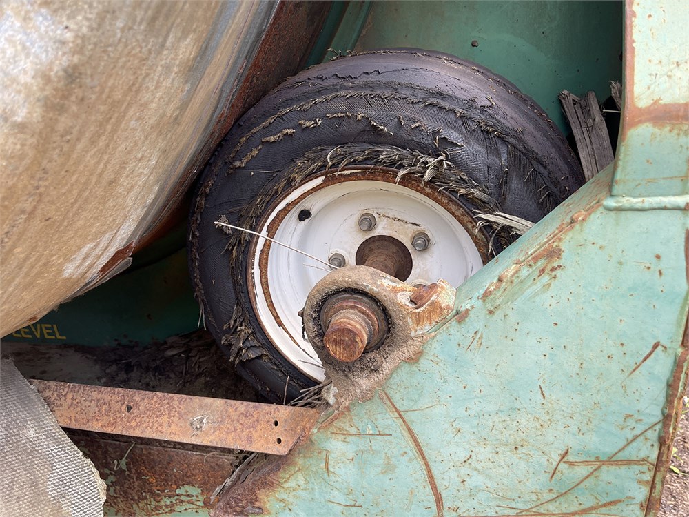 DADE Auctions - Roto-Screen Recuperator R-454 Portable Trommel Screener