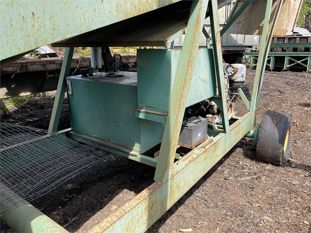 DADE Auctions - Roto-Screen Recuperator R-454 Portable Trommel Screener